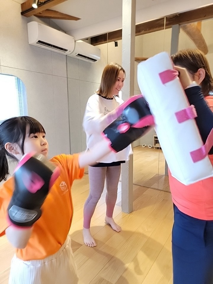 『Soar up 東大阪』3月20日「親子でキックボクシング＆護身術」を体験！ | アイラブ東大阪